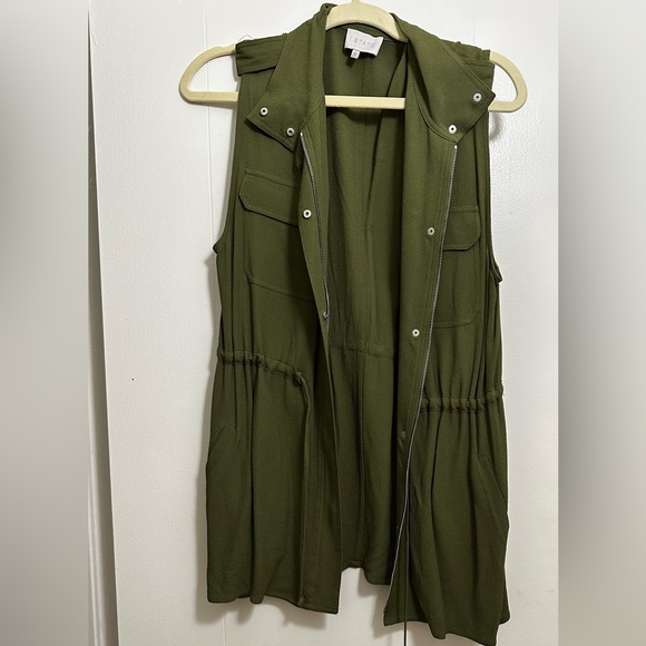 1. State | Tops | State Green Vestblouse With Zipper Snaps And Waist ...